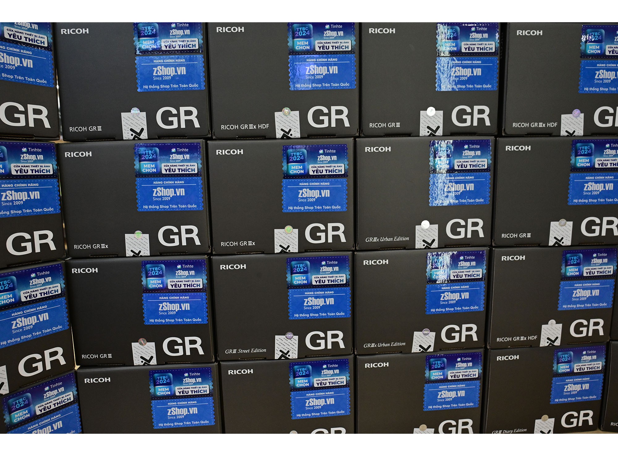 Ricoh GR III - Likenew